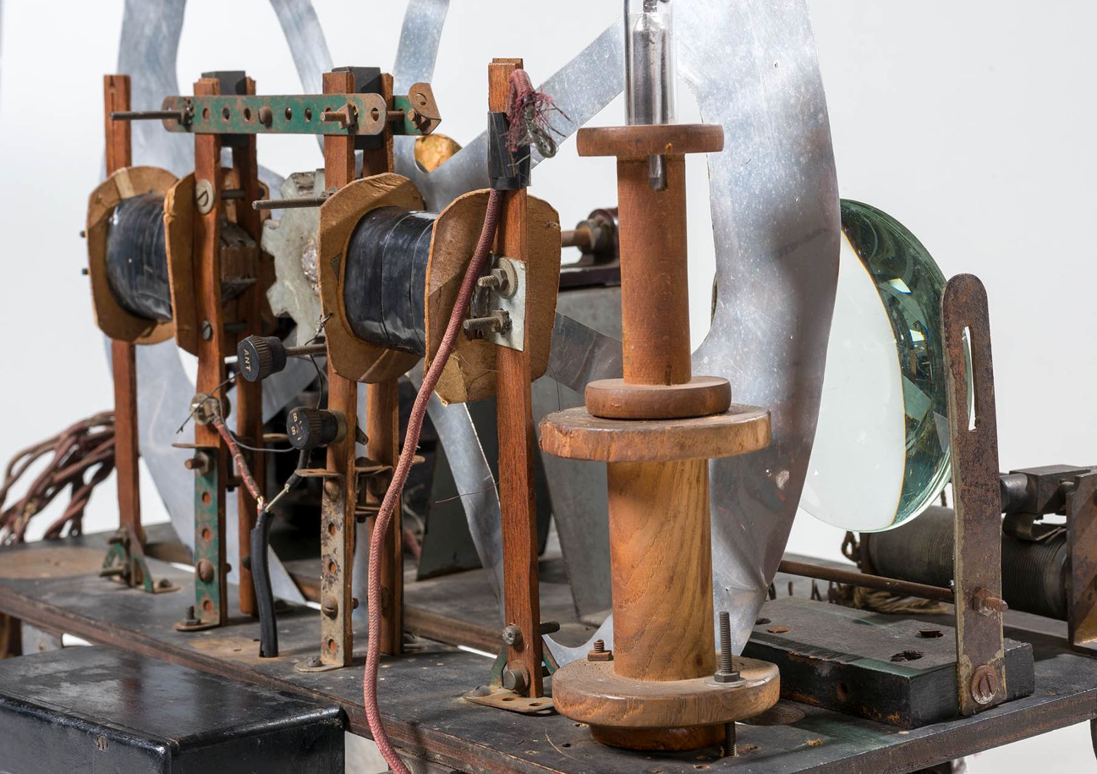 Tune in to early TV transmission in Queensland – Queensland Museum Blog